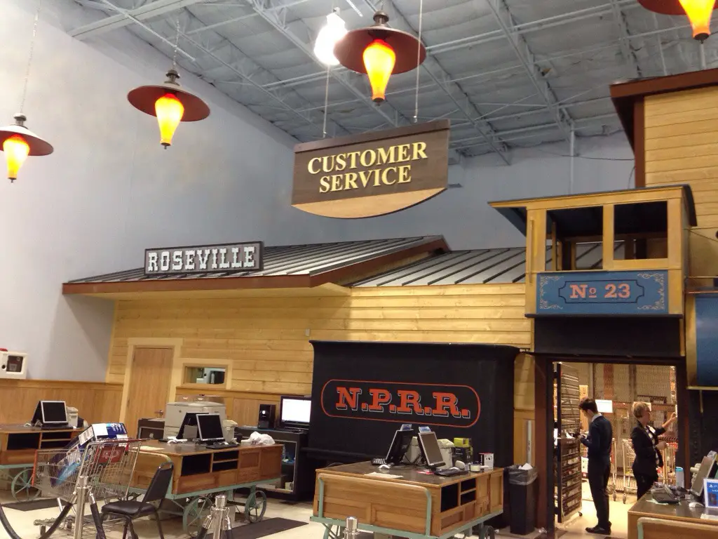 Fry's electronics à Roseville - Les aventures de la famille Bourg