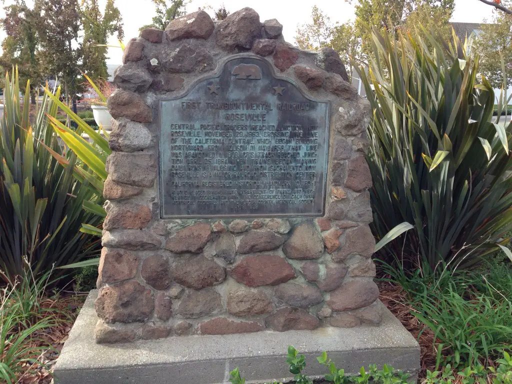 Historic Old Town of Roseville - Les aventures de la famille Bourg