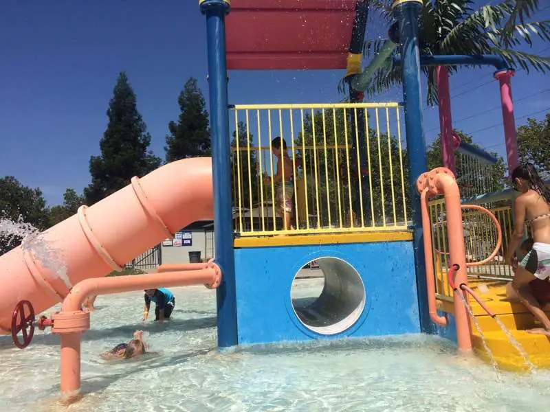 Roseville Aquatic Complex - Les aventures de la famille Bourg