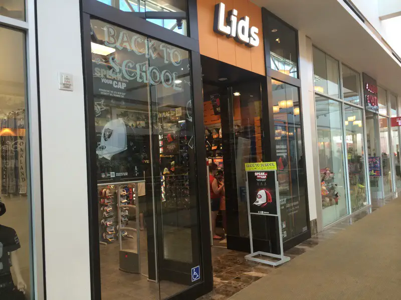 Lids, choisissez et personnalisez votre casquette - Les aventures de la ...